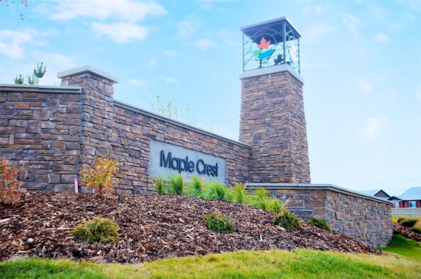 Maple Crest, Edmonton | Neighbourhood Profile & Real Estate Listings